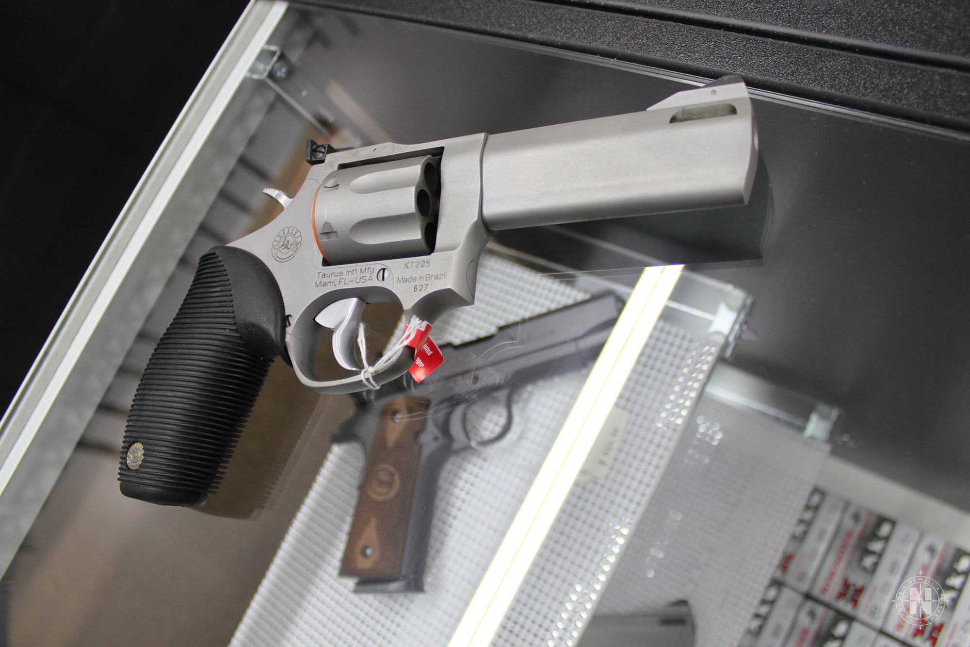 Newell Firearms & Outdoor – 112 N Main St, Sylvester, GA 31791